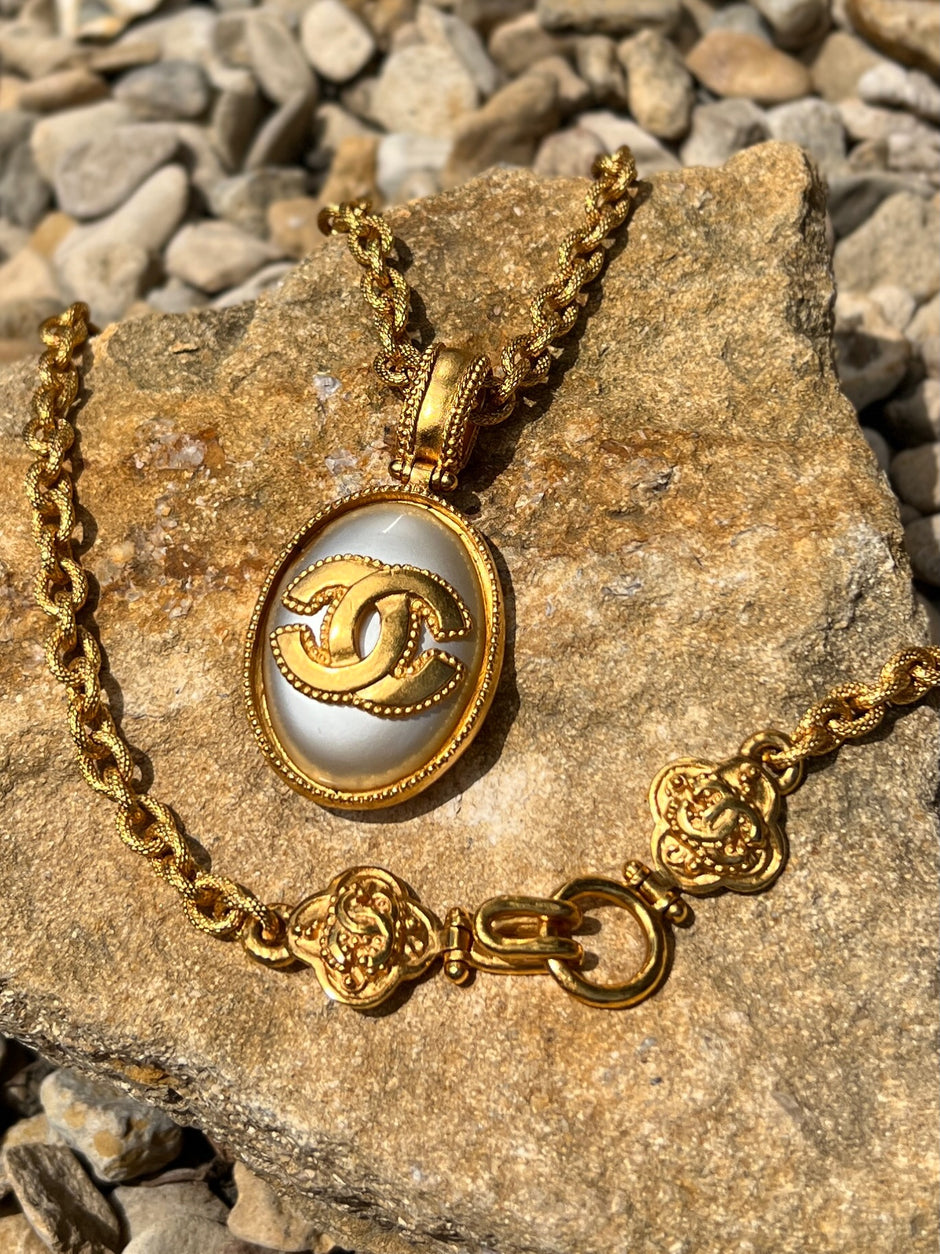 CHANEL – Page 3 – Paradise vintage